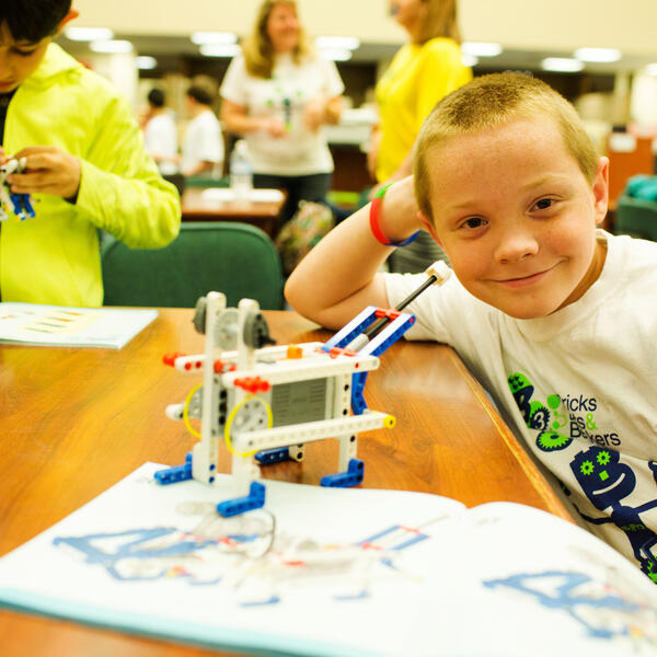 B3 Elementary LEGO Engineering