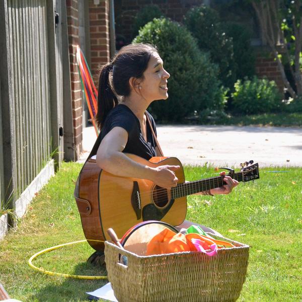Music with Nicole/Emma at Little Beans, Evanston